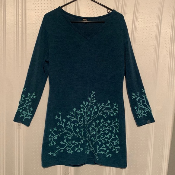 Highness | Tops | Highness Green Embroidered Tunicdress | Poshmark